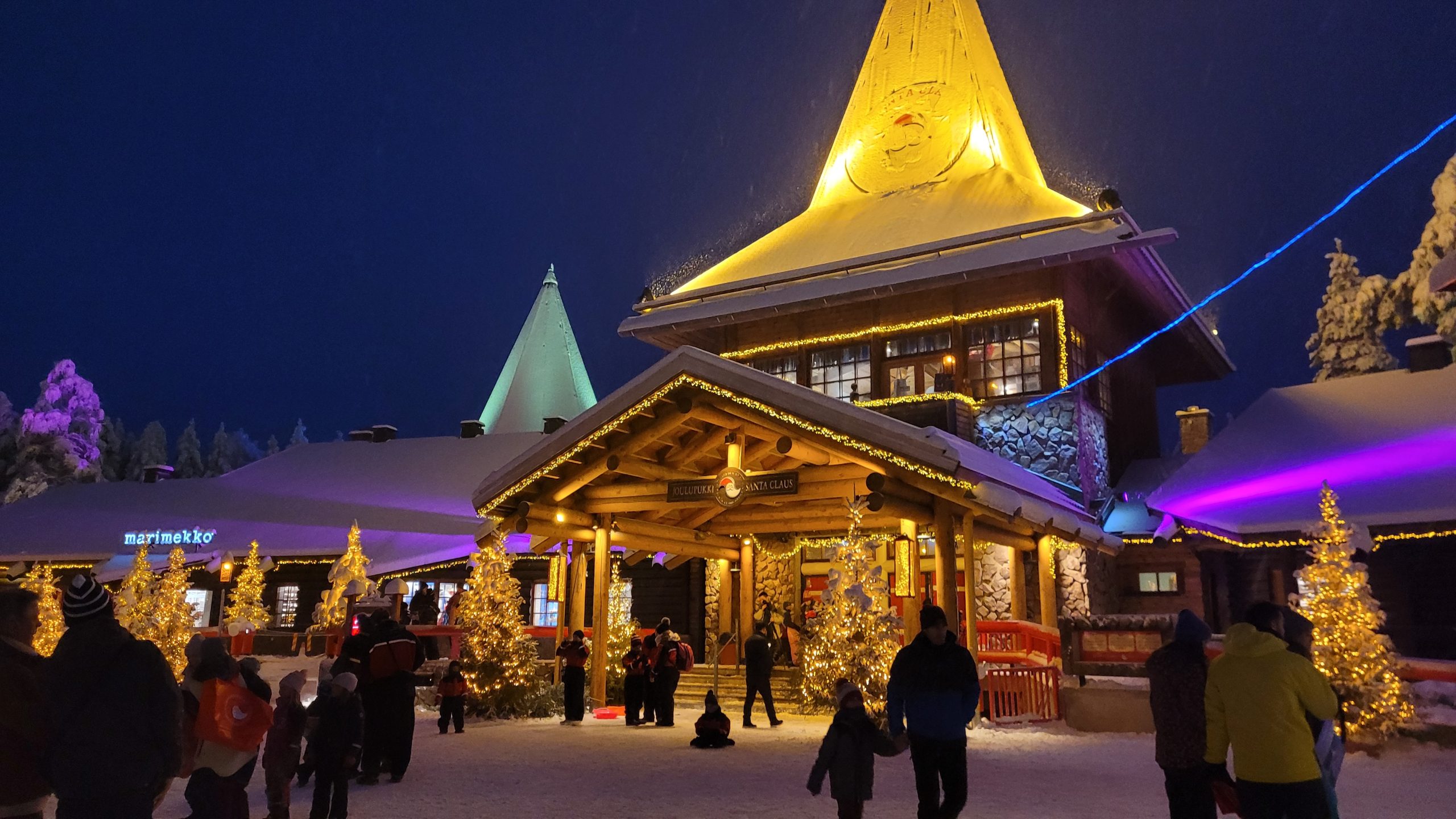 Visit to Santa's village - Matkailun blogi